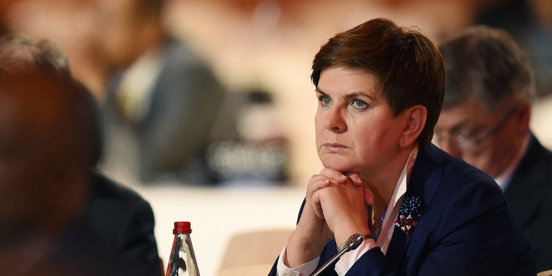 Kolejny ważny sygnał rządu Beaty Szydło. Premier rezygnuje z ... Kolejny ważny sygnał rządu Beaty Szydło. Premier rezygnuje z ...
