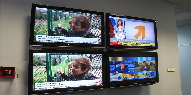 Publiczne media są bardzo stronnicze, przeważają w nich poglądy ... Publiczne media są bardzo stronnicze, przeważają w nich poglądy ...