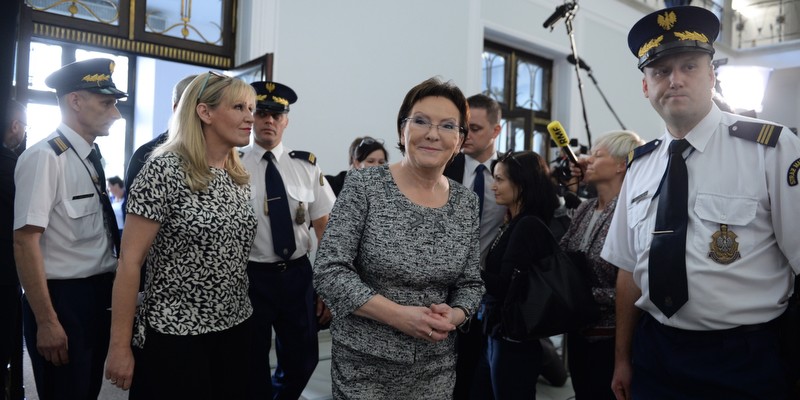 Iwona Sulik, była dziennikarka TVP, będzie nową rzecznik rządu? Iwona Sulik, była dziennikarka TVP, będzie nową rzecznik rządu?