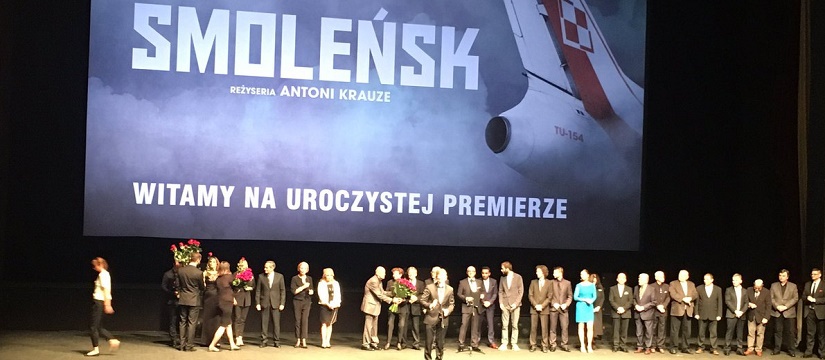 Uroczysta premiera filmu "Smoleńsk". Wśród gości są m.in. prezydent ...