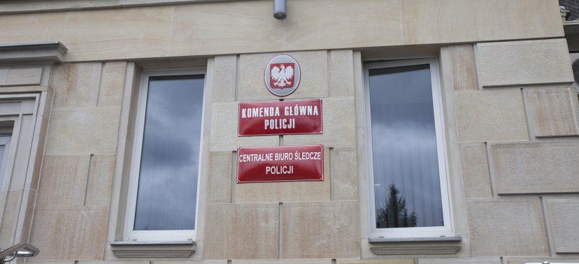 Zatrzymania w CBŚP. Dwóch funkcjonariuszy aresztowanych, 16 osób z ... Zatrzymania w CBŚP. Dwóch funkcjonariuszy aresztowanych, 16 osób z ...