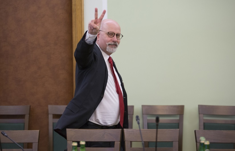 Takiego procesu jeszcze nie było! Świrski kontra Facebook Takiego procesu jeszcze nie było! Świrski kontra Facebook
