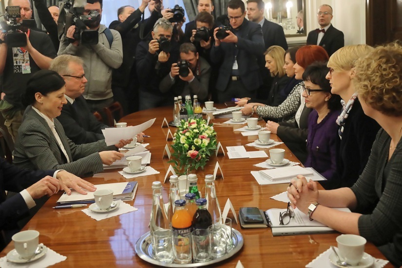 Wiemy, o czym marszałek Witek rozmawiała z komisarz Jourovą Wiemy, o czym marszałek Witek rozmawiała z komisarz Jourovą