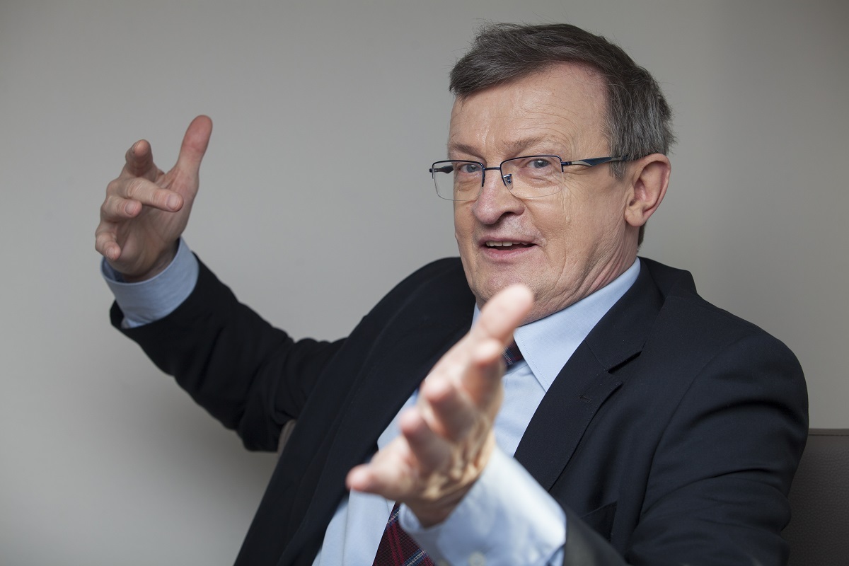 Cymański świętuje 66. urodziny. Otrzymał nietypowy prezent