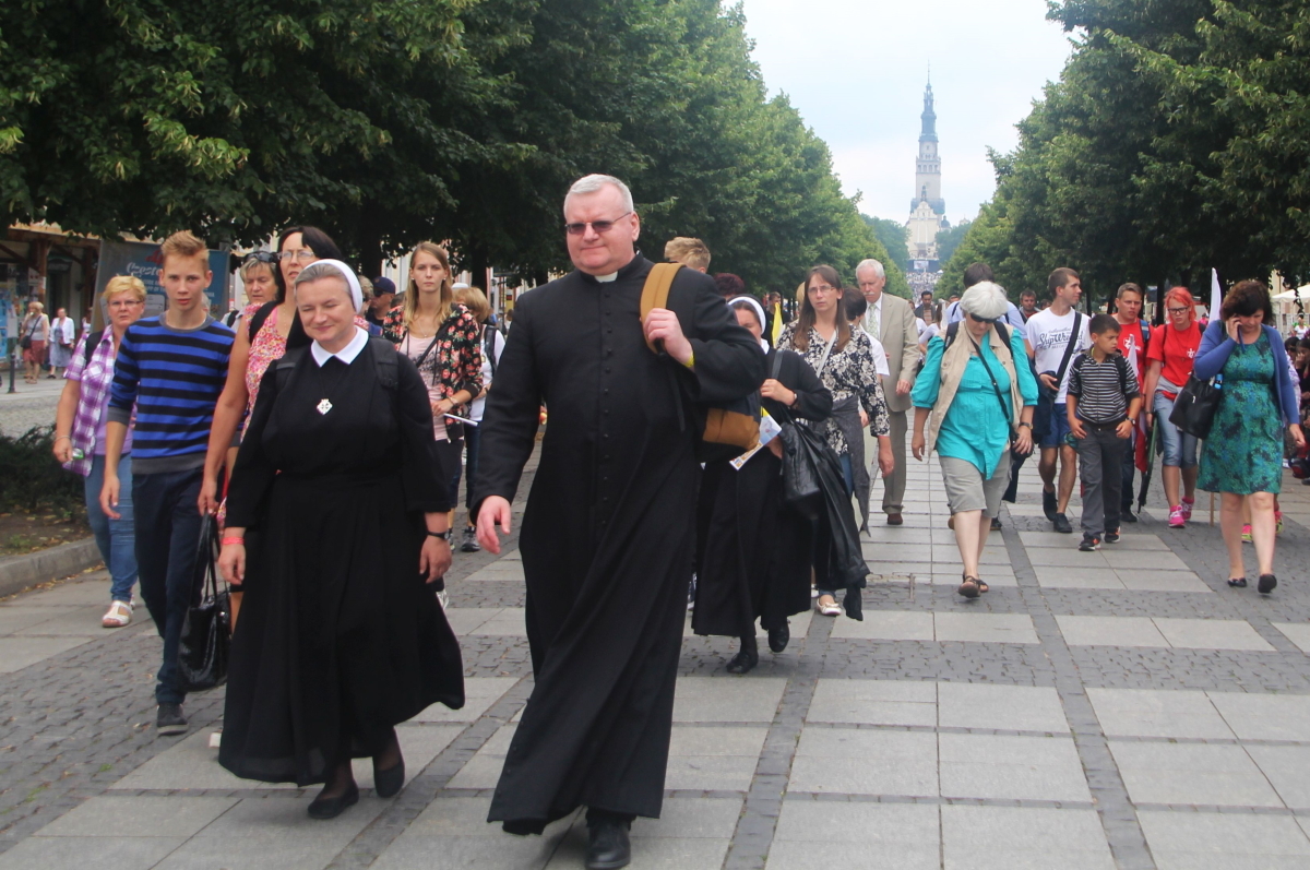 Armia Boga. "Fizyczny wysiłek, cierpienie, słabość"