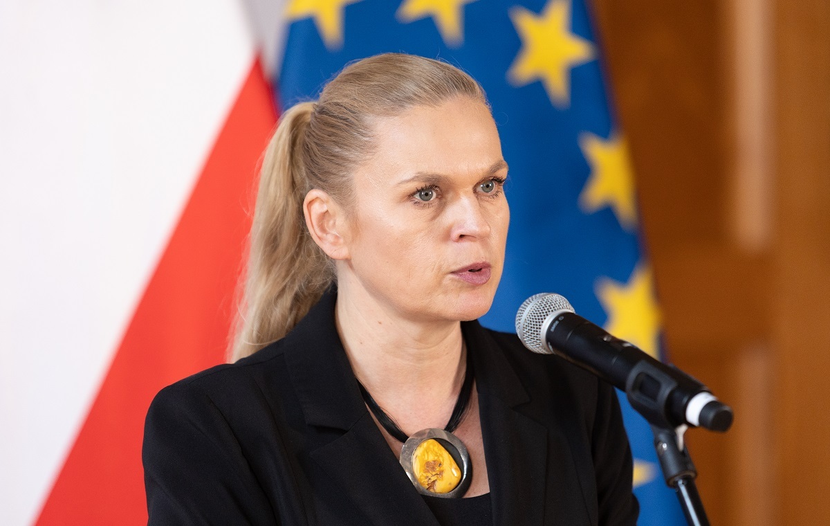 Prof. Borecki: Nowacka naruszyła zasadę praworządności