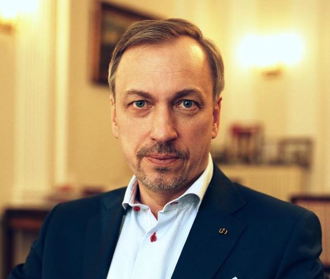 Minister na cenzurowanym