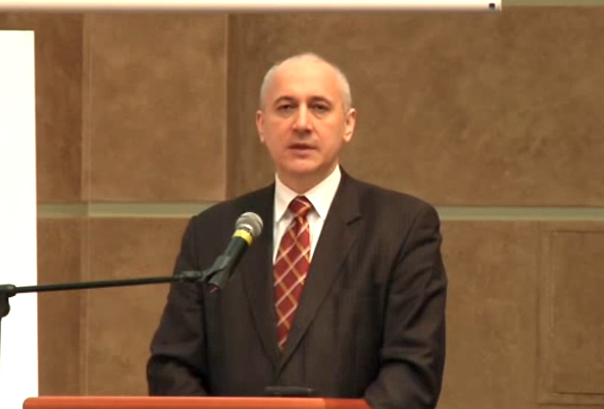 Brudziński o kompetencjach kandydatów PO: "Boni chce mieszkać blisko ...