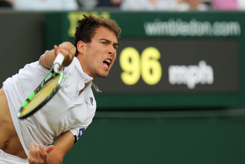 Janowicz awansował do trzeciej rundy Wimbledonu. Wygrał z ...