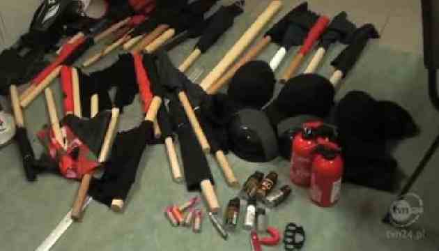 Skompromitowana "Krytyka Polityczna" kontratakuje. Sześć oświadczeń ...