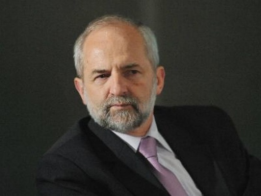 Towarzysz Juliusz Braun - prezes, który przeprasza Michnika