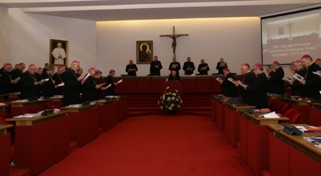 Episkopat apeluje do MEN o przywrócenie religii do ramowego programu ...