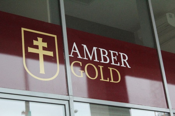 Morawiecki: Złota sprawiedliwość. Urzędy Skarbowe każą tłumaczyć się ...