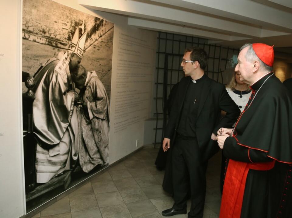 Watykański sekretarz stanu kard. Parolin w Wadowicach: "Przyjechałem do ...