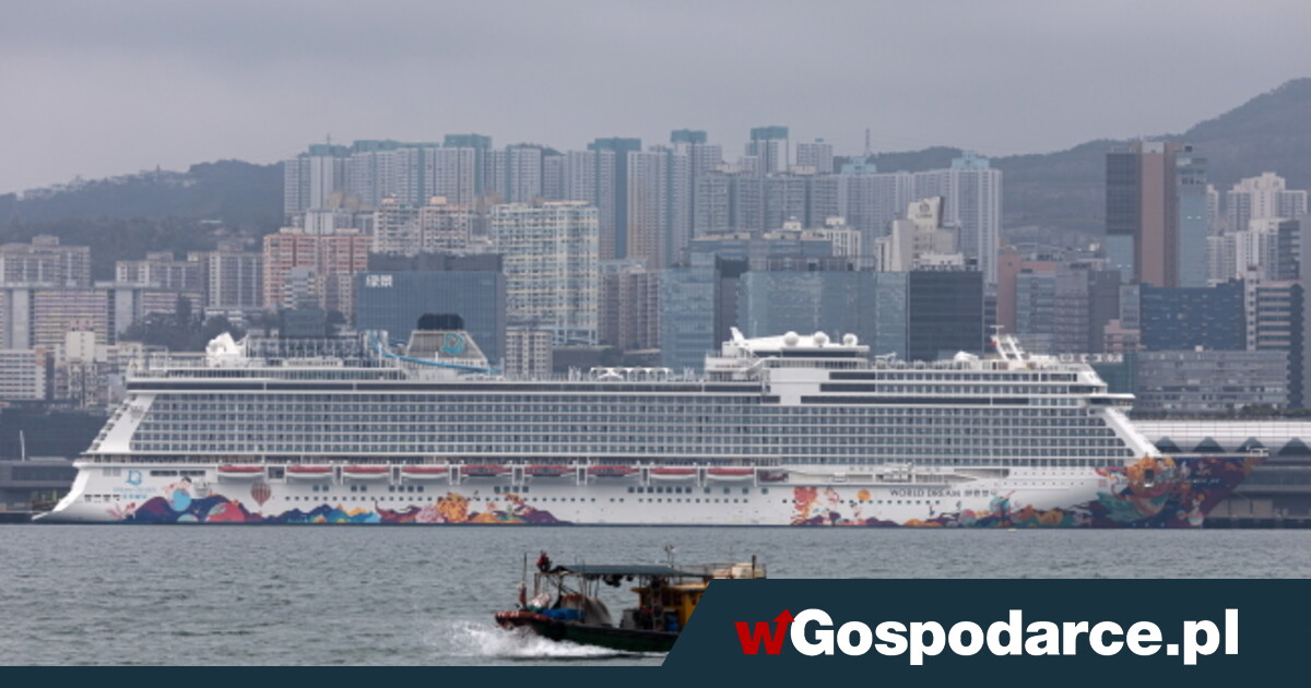 Statek widmo. Tysiące osób utknęło przez wirusa - wGospodarce.pl