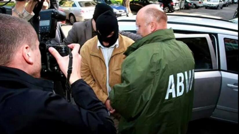 ABW przyjmuje masowo nowych ludzi. Nikt nie wie, czy się do czegoś ...