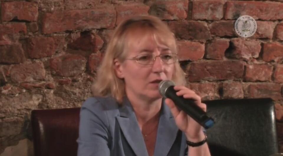 Barbara Bubula analizuje dzienniki w Telewizji Trwam, TVP 1 oraz TVN ...